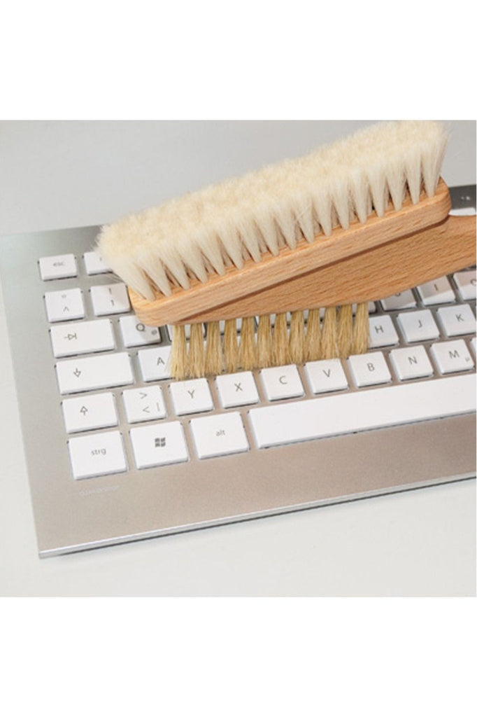 COMPUTER BRUSH